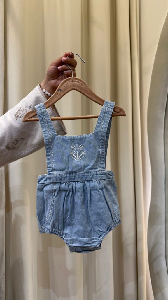 بیلر شورتی جلو گلدوزی – سنجاقک کیدز